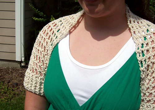 Ravelry: Simple Shrug pattern by Pam Daley
