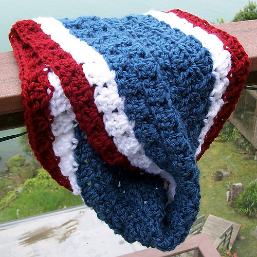 Ravelry: Chunky Infinity Scarf/Cowl pattern by Pam Daley