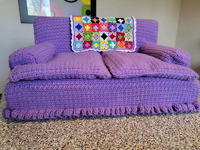 Ravelry: pmache's crochet cat couch