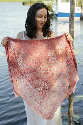Ravelry: Nectar pattern by Paula Wiśniewska