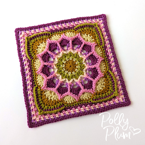 Ravelry: Glimmer pattern by Polly Plum
