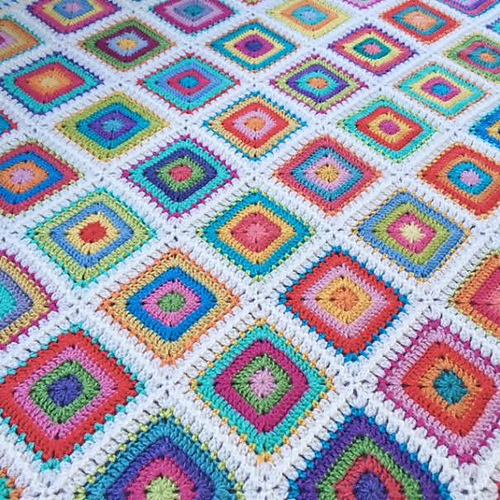 Ravelry: Festiva pattern by Poppy & Bliss (Michelle Robinson)