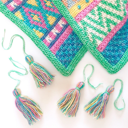 Ravelry: Vivo Throw pattern by Poppy & Bliss (Michelle Robinson)