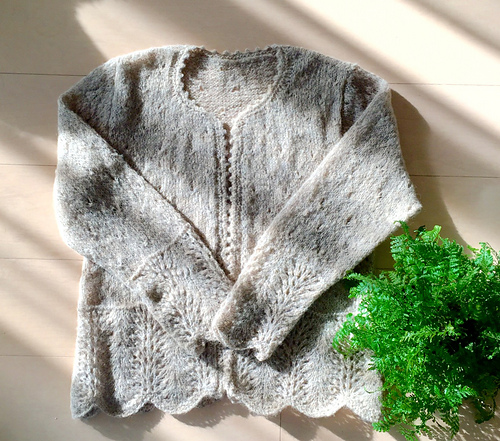 Ravelry: 23-24-7 Wave Pattern Cardigan pattern by Pierrot (Gosyo Co., Ltd)