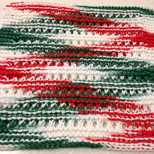 Ravelry: poshlynne's Eyelet Rows Dishcloth