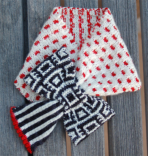 Ravelry: Sprinkles & Squares Scarf pattern by Pam Powers