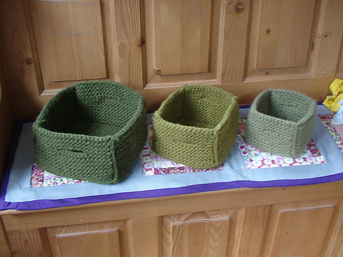 Ravelry: Felted Boxes pattern by Kay Gardiner and Ann Shayne