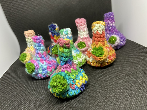 Ravelry: Mini Bong pattern by Punk Crochetier