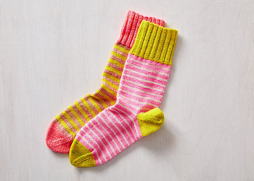 Ravelry: Easy Heel Colorblock Socks pattern by Purl Soho
