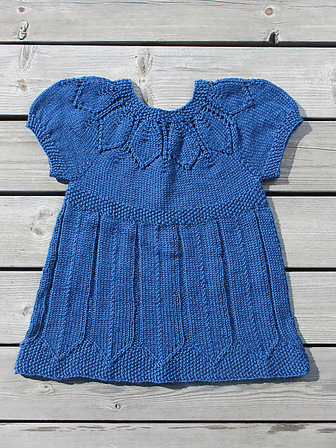 Ravelry: Elsie's Petal Dress pattern by Kate Gondwana