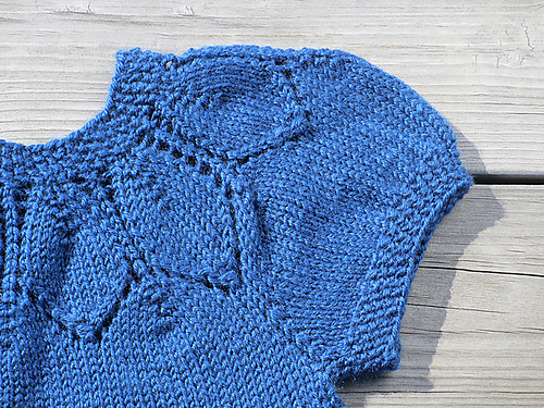 Ravelry: Elsie's Petal Dress pattern by Kate Strikker