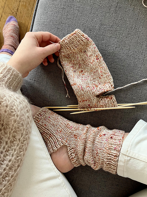 Ravelry: Janne Yoga Socks pattern by Bella Helms
