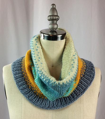 Ravelry: Ombré Quintet pattern by Wendy S. Baker