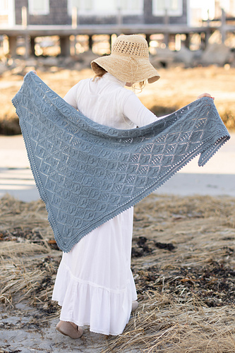 Ravelry: Hourglass pattern by Paulina Popiolek