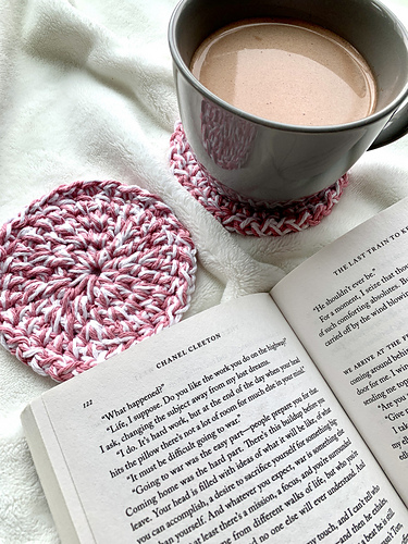 Ravelry: Aspetuck Coaster pattern by Rachel Pyle