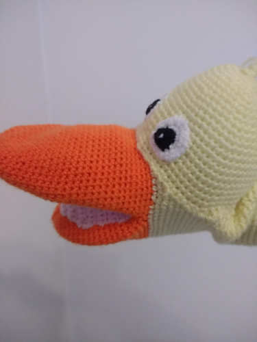 Ravelry: Quacky, the Duck, hand puppet pattern by Jorgelina Oddi