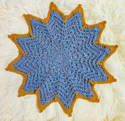 Ravelry: Ribbed Star Placemat pattern by Rajeshwari Singh