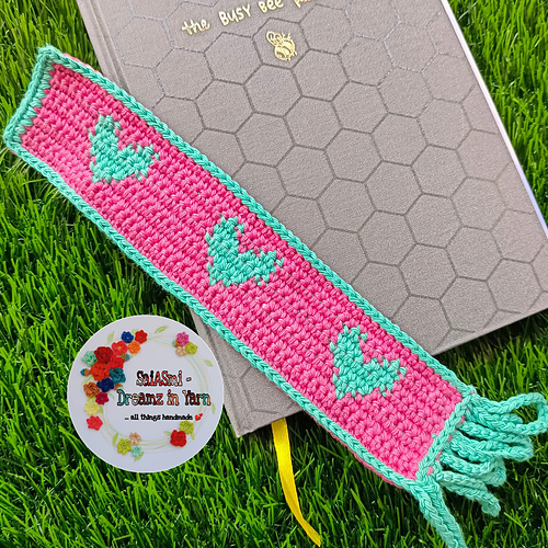 Ravelry: Fringed Heart Bookmark pattern by Rashmi Binu