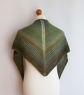Ravelry: Beginners sock yarn shawl pattern by Brian smith