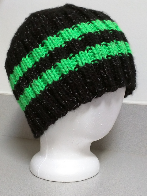 Ravelry: raynathompson's Black Reflective Hat