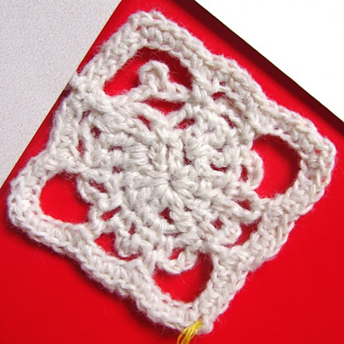 Ravelry: Embellishment 2 pattern by Rainbow Dandelion