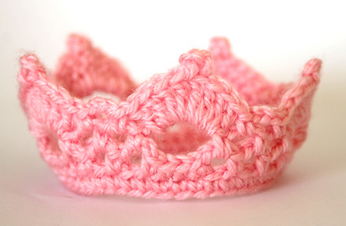 Ravelry: Pet Crown for Dogs and Cats pattern by Rebecca Davis