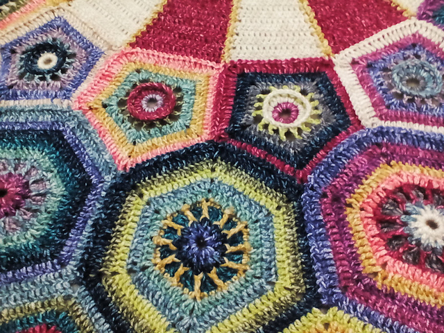 Ravelry: ren122029's Carousel Blanket