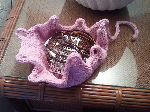 Ravelry: Bun Bindles pattern by E.A. Kelley