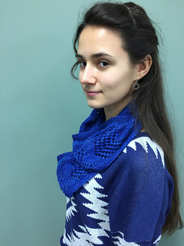 Ravelry: Atwood Infinity Scarf pattern by Sarah Eyre