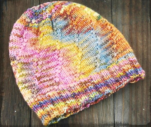 Ravelry: Split Line Swirl Hat pattern by Barbara Day