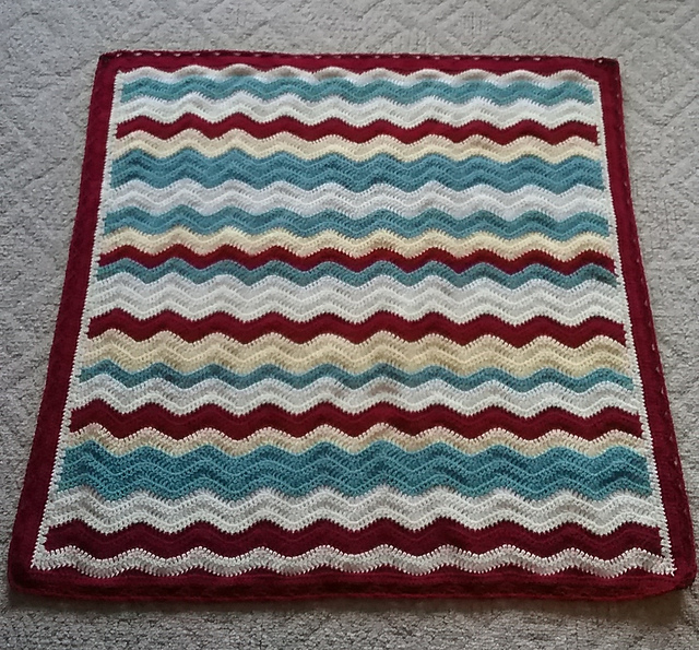 Ravelry: rhitmom's Pretty Ripple Baby Blanket