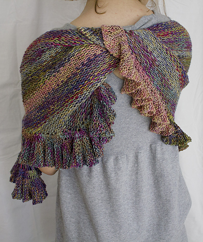 Ravelry: Finch Ruffle Shawl pattern by Robin J. Edmundson