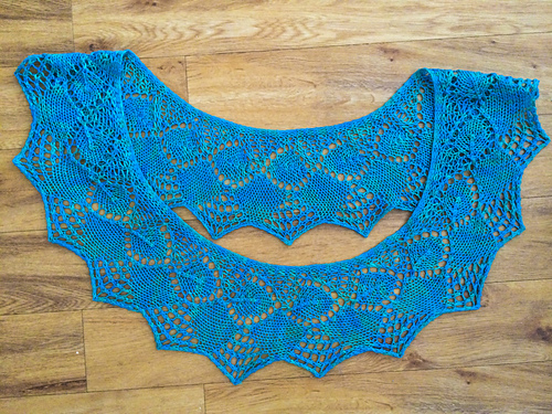 Ravelry: Sculptured Leaves Cowl pattern by Iris Schreier