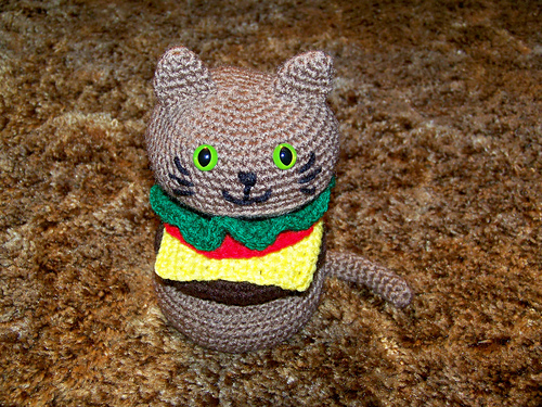 Ravelry: Purrger, the Cat Burger pattern by Sammich Stitches
