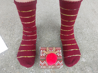 Ravelry: rosalbaB's Christmas Picot Edge Socks