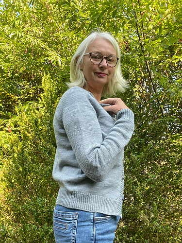 Ravelry: Aava Cardigan pattern by rosa p.