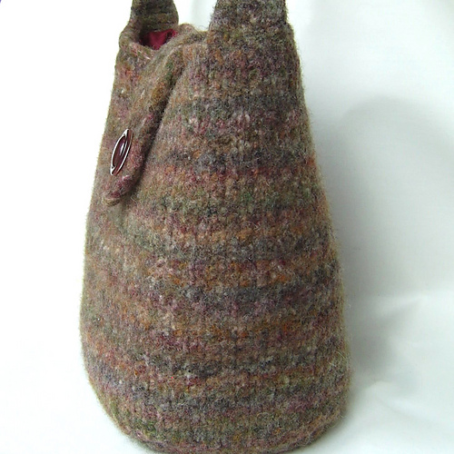 Ravelry: Felted No-Sew Heather Bag / Purse pattern by BaggieAggie
