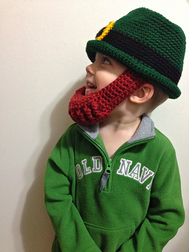 Ravelry: Leprechaun Irish Bowler Hat and Beard pattern by Ruth McColm
