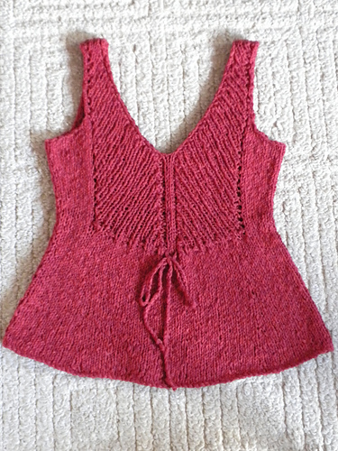Ravelry: Organic Sprout Tank pattern by Pam Allen