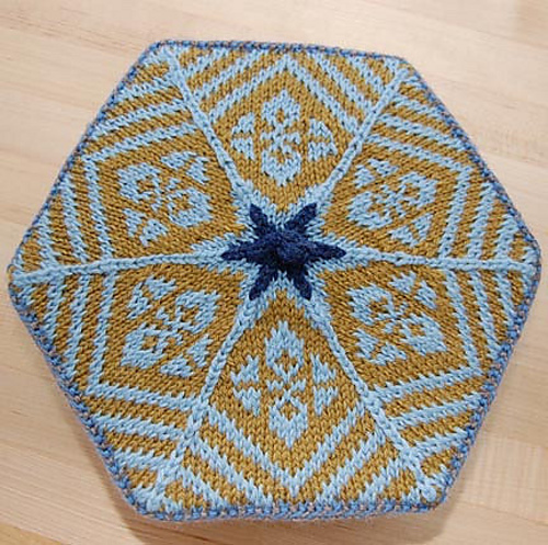 Ravelry: Pentagon #5 pattern by Anna Zilboorg