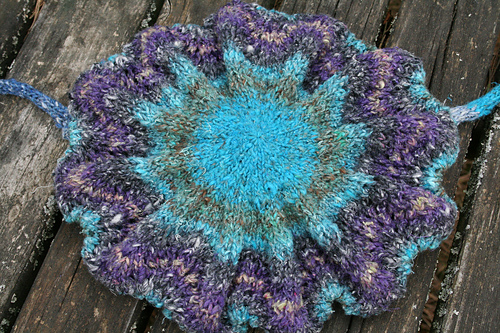 Ravelry: Stereum ostrea pattern by Daiva Zirafa