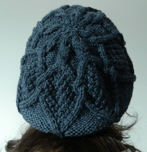 Ravelry: Boina Curitiba pattern by Beatriz Medina