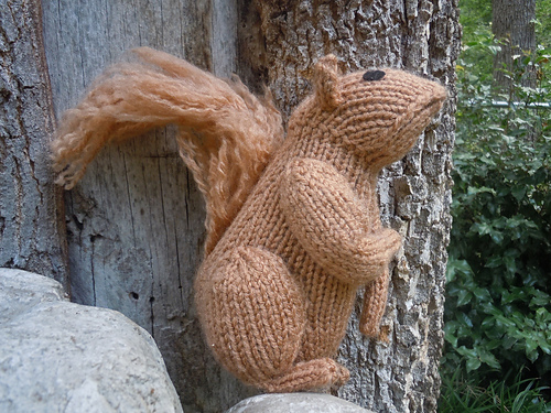 Ravelry: Knit One, Squirrel Two pattern by Sara Elizabeth Kellner