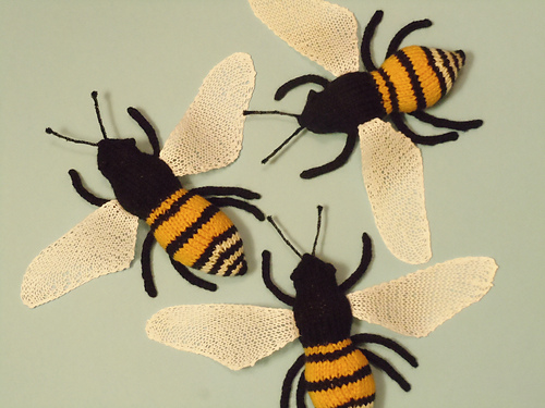 Ravelry: Queen Bee pattern by Sara Elizabeth Kellner
