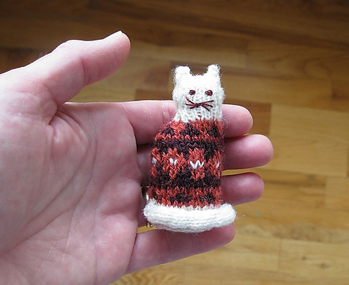 Ravelry: Tiny Window Cat pattern by Sara Elizabeth Kellner