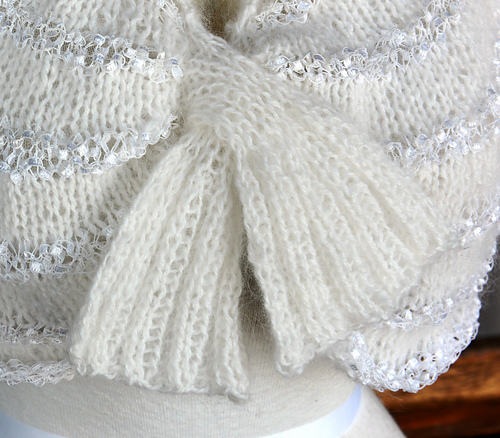 Ravelry: Angora Shawl pattern by Sarah Punderson