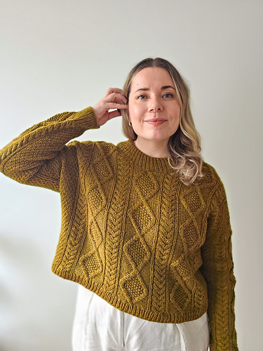 Ravelry: Book Club pullover pattern by Sari Nordlund
