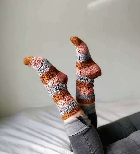 Ravelry: Venus socks pattern by Sari Nordlund
