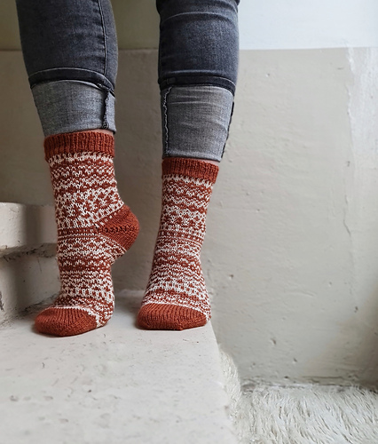 Ravelry: Scandinavian socks pattern by Sari Nordlund