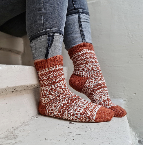 Ravelry: Scandinavian socks pattern by Sari Nordlund